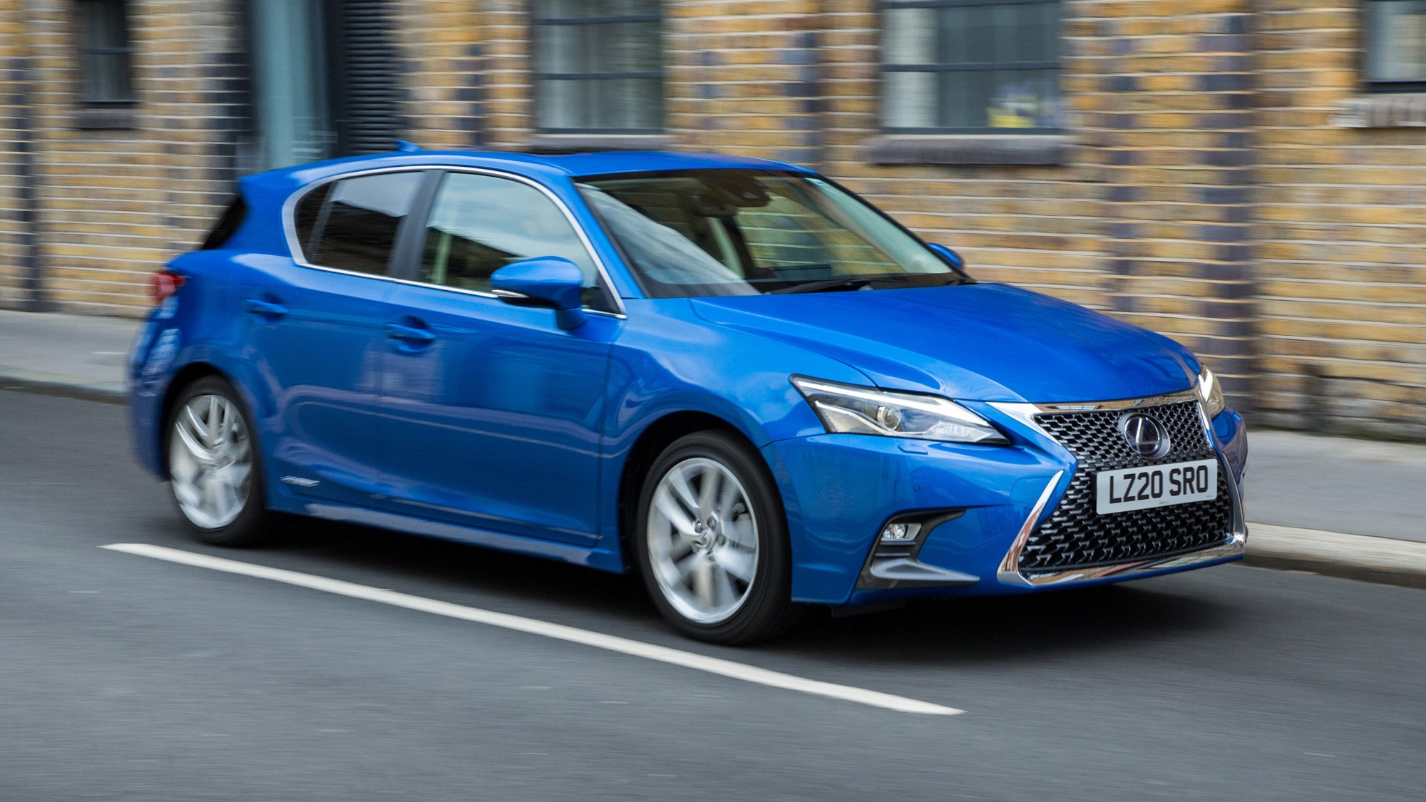 Lexus CT 200h (2011-2020) review