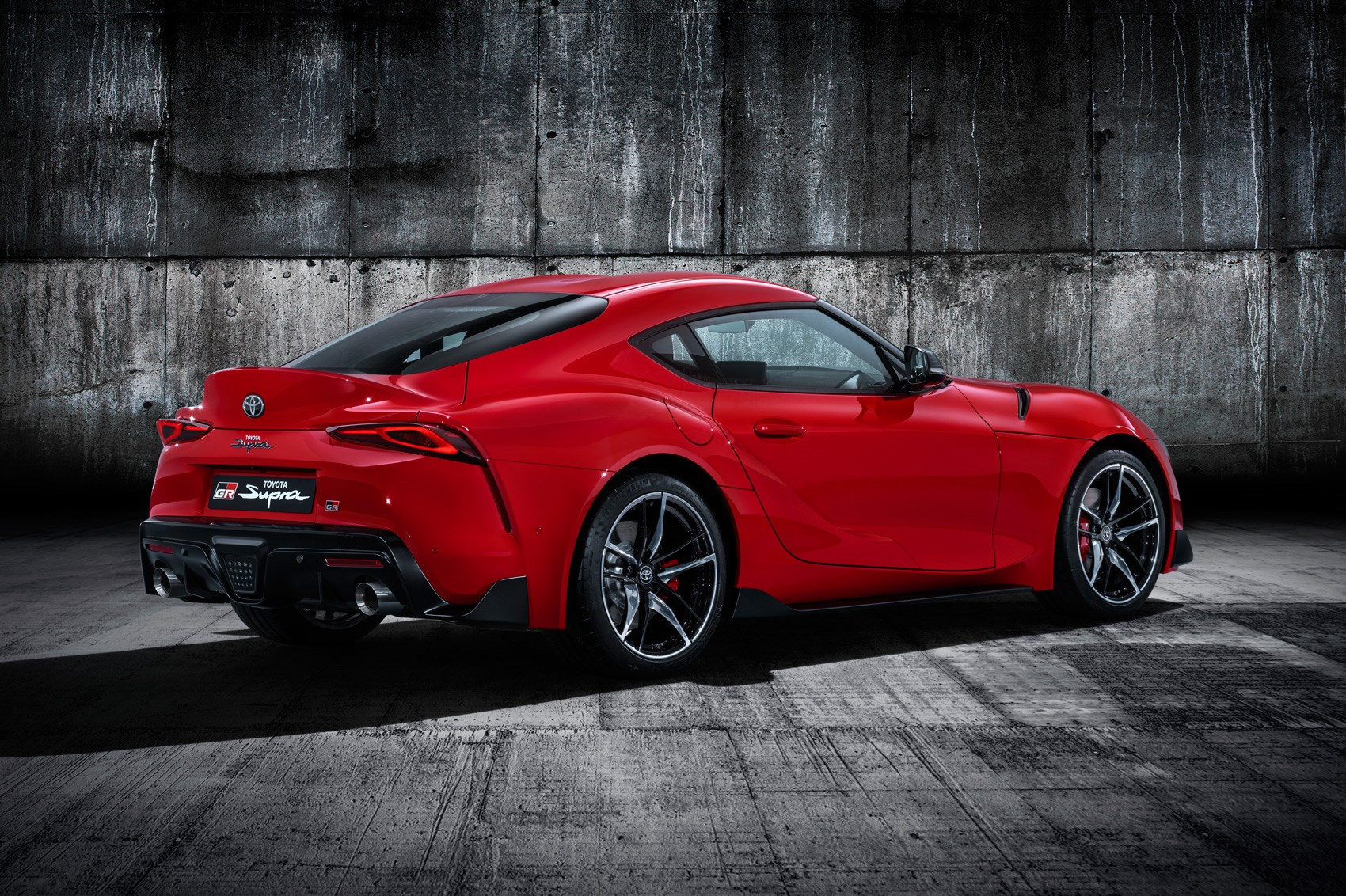 Toyota Supra: manual gearbox version revealed